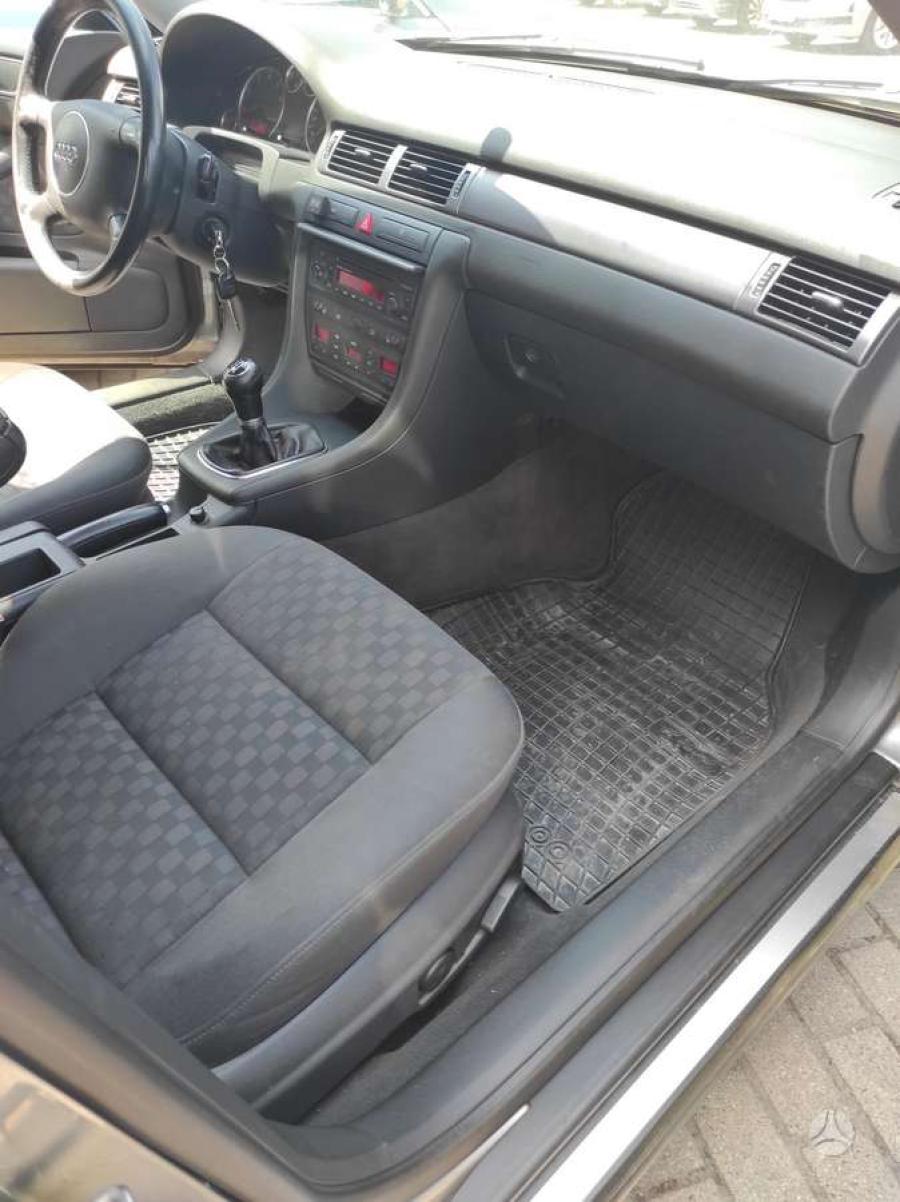 Pelēks Audi A6 2002 Viļņa, ar dzinēja tilpumu 2.39 L un nobraukumu 300 tūkst. km par 2200 €, foto 15 vietnē AUTOMOTO.COM.LV