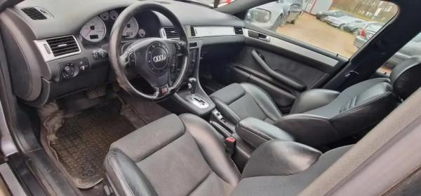 Pelēks Audi A6 2002 Valmiera, ar dzinēja tilpumu 2.50 L un nobraukumu 297 tūkst. km par 1900 €, foto 7 vietnē AUTOMOTO.COM.LV