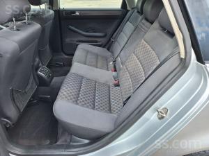 Grey Audi A6 2002 in Riga, with an engine capacity of 1.90 L and mileage of 303 thousand km for 1850 €, photo 17 on AUTOMOTO.COM.LV