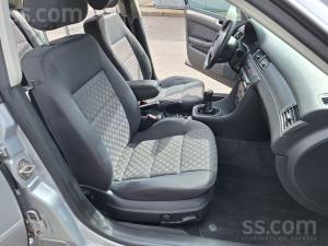 Grey Audi A6 2002 in Riga, with an engine capacity of 1.90 L and mileage of 303 thousand km for 1850 €, photo 19 on AUTOMOTO.COM.LV