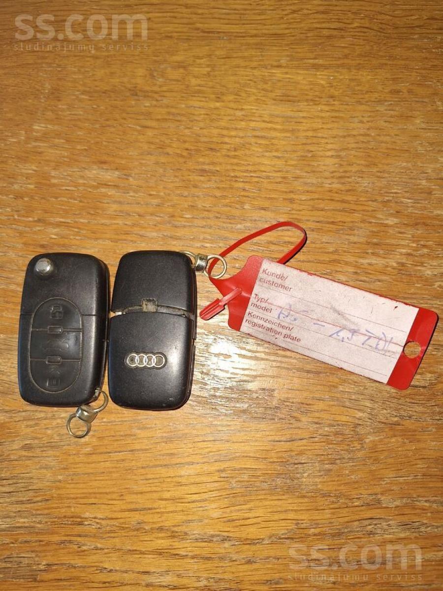 Grey Audi A6 2002 in Riga, with an engine capacity of 1.90 L and mileage of 303 thousand km for 1850 €, photo 21 on AUTOMOTO.COM.LV