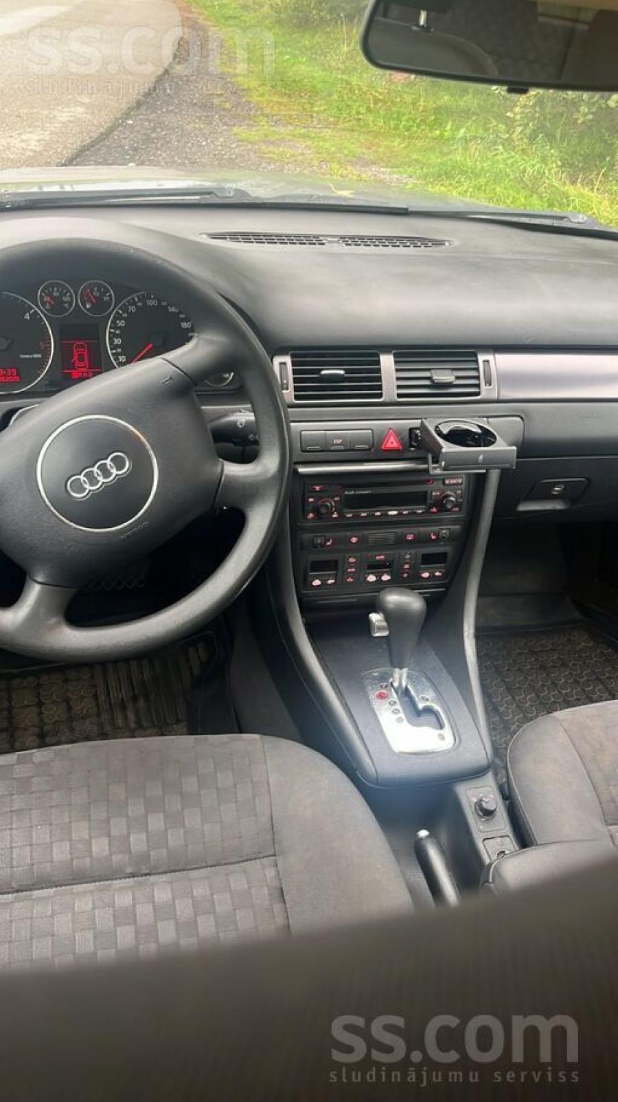 Grey Audi A6 2002 in Riga, with an engine capacity of 2.50 L and mileage of 402 thousand km for 1500 €, photo 6 on AUTOMOTO.COM.LV