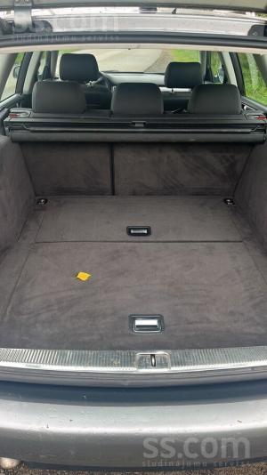 Grey Audi A6 2002 in Riga, with an engine capacity of 2.50 L and mileage of 402 thousand km for 1500 €, photo 8 on AUTOMOTO.COM.LV