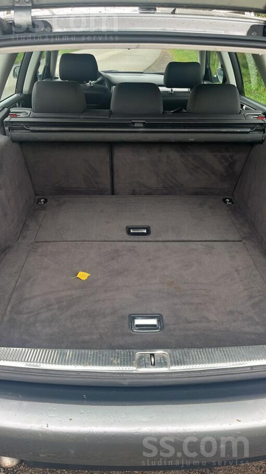 Grey Audi A6 2002 in Riga, with an engine capacity of 2.50 L and mileage of 402 thousand km for 1500 €, photo 8 on AUTOMOTO.COM.LV