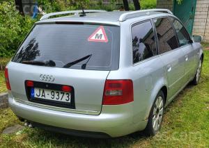Pelēks Audi A6 2003 Rīga, ar dzinēja tilpumu 2.50 L un nobraukumu 351 tūkst. km par 500 €, foto 4 vietnē AUTOMOTO.COM.LV