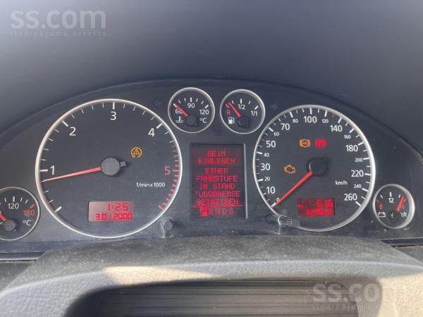 Серый Ауди А6 2003 в Валмиера, объемом двигателя 2.50 л и пробегом 330 тыс. км за 1100 €, фото 10 на AUTOMOTO.COM.LV