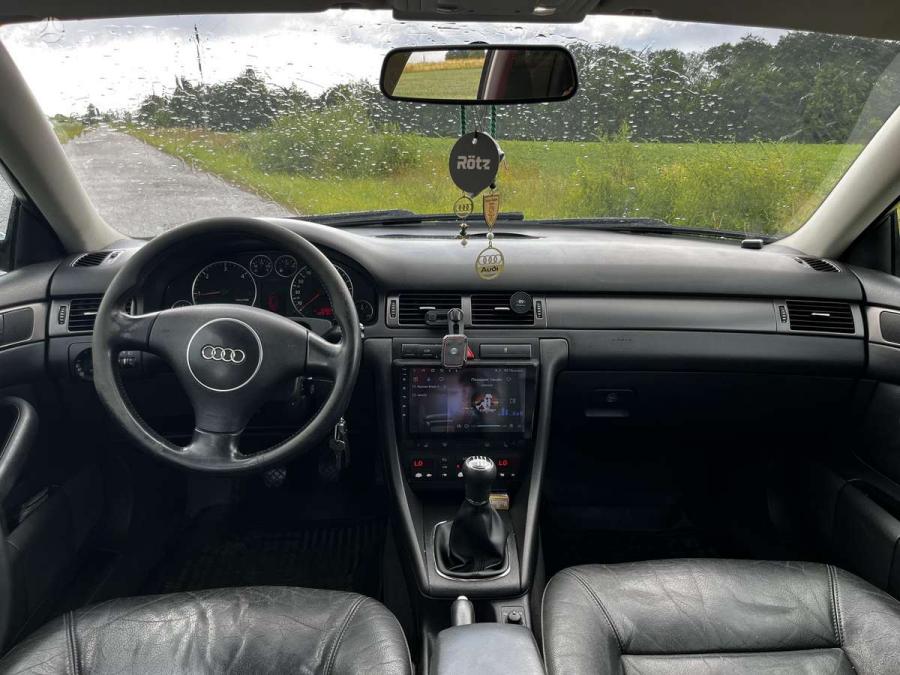 Grey Audi A6 2003 in Panevezys, with an engine capacity of 1.90 L and mileage of 409 thousand km for 2150 €, photo 1 on AUTOMOTO.COM.LV