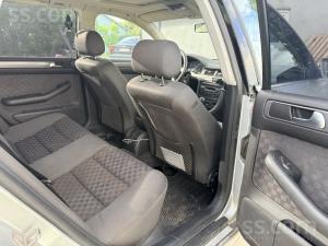 Pelēks Audi A6 2003 Jelgava, ar dzinēja tilpumu 2.50 L un nobraukumu 389 tūkst. km par 1700 €, foto 3 vietnē AUTOMOTO.COM.LV