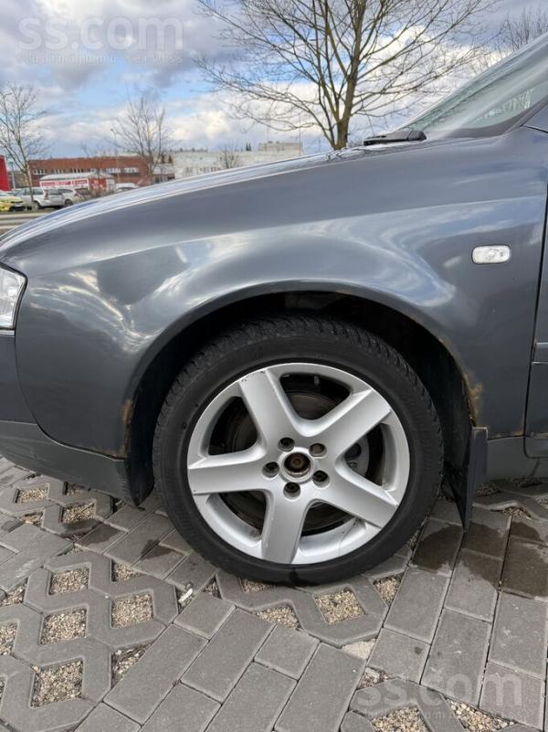 Pelēks Audi A6 2003 Rīga, ar dzinēja tilpumu 1.90 L un nobraukumu 374 tūkst. km par 2000 €, foto 4 vietnē AUTOMOTO.COM.LV