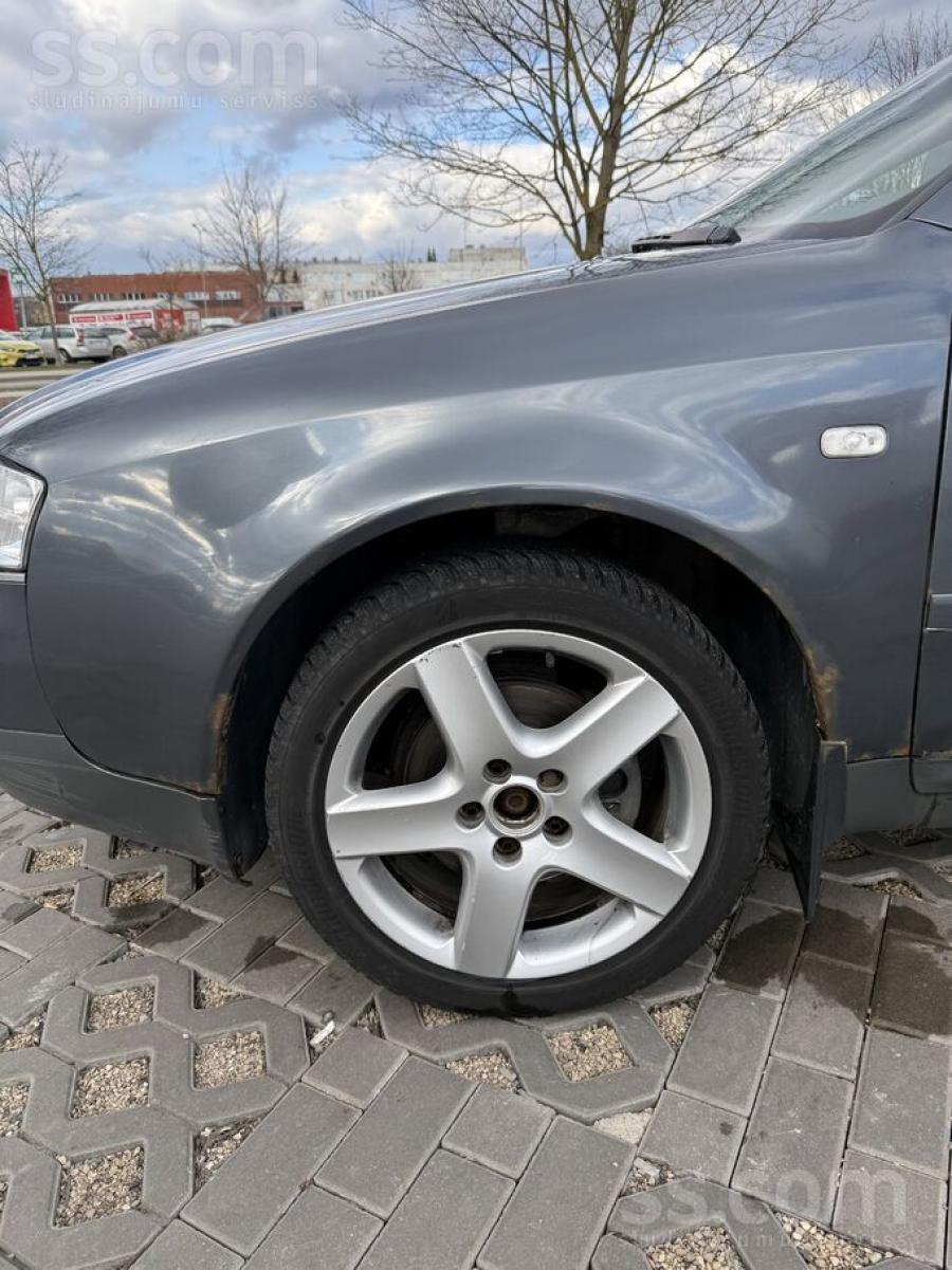 Pelēks Audi A6 2003 Rīga, ar dzinēja tilpumu 1.90 L un nobraukumu 374 tūkst. km par 2000 €, foto 5 vietnē AUTOMOTO.COM.LV