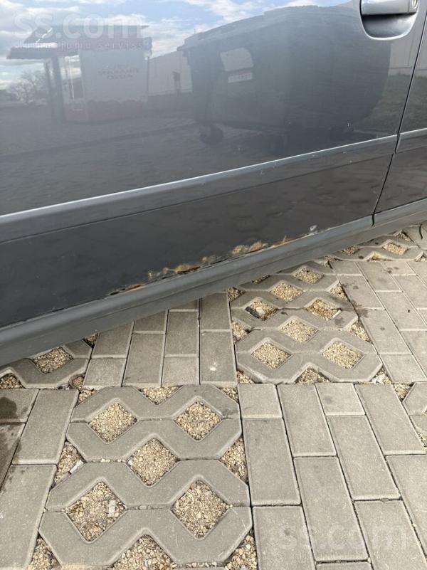 Pelēks Audi A6 2003 Rīga, ar dzinēja tilpumu 1.90 L un nobraukumu 374 tūkst. km par 2000 €, foto 7 vietnē AUTOMOTO.COM.LV