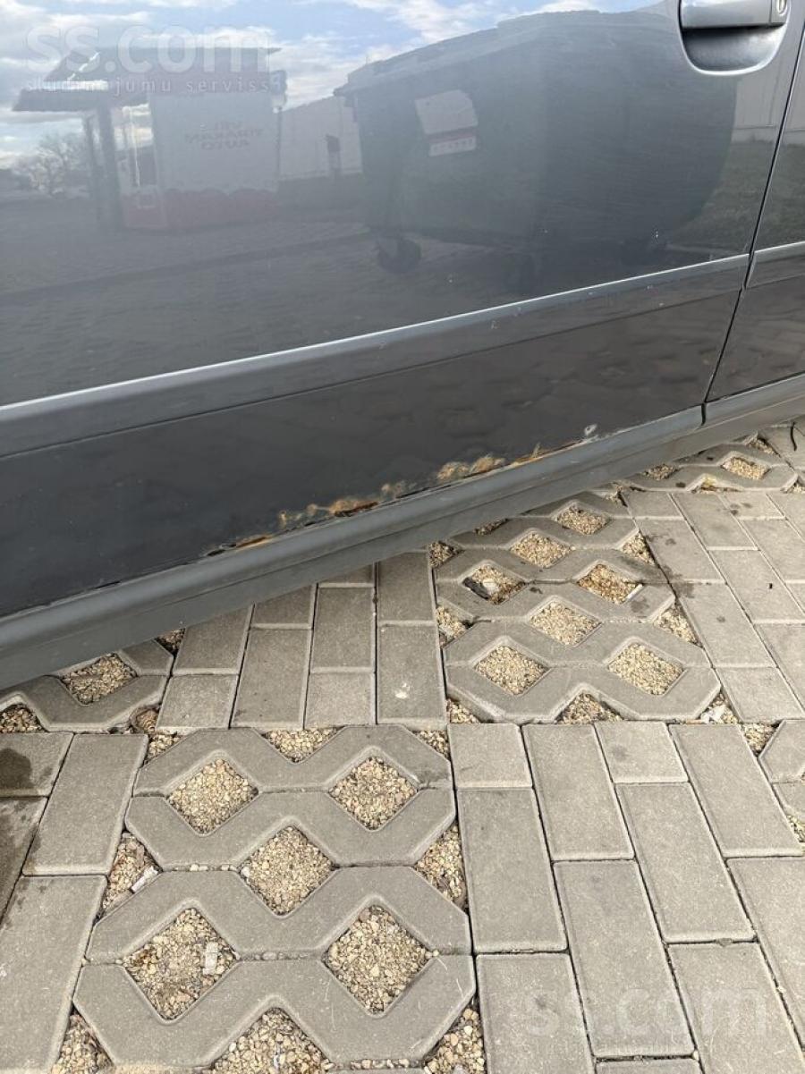 Pelēks Audi A6 2003 Rīga, ar dzinēja tilpumu 1.90 L un nobraukumu 374 tūkst. km par 2000 €, foto 8 vietnē AUTOMOTO.COM.LV