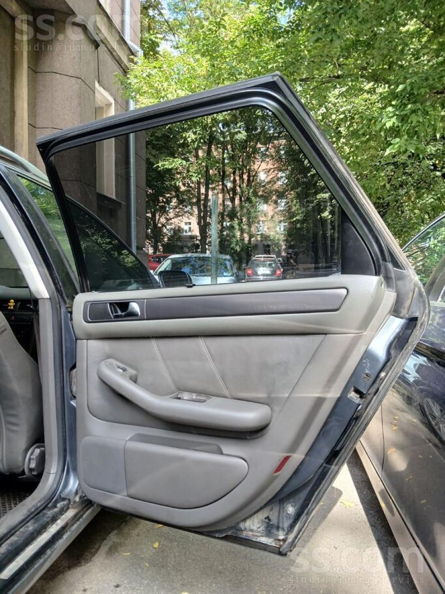Grey Audi A6 2003 in Riga, with an engine capacity of 1.80 L and mileage of 301 thousand km for 1200 €, photo 15 on AUTOMOTO.COM.LV