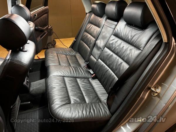 Pelēks Audi A6 2004 Tallina, ar dzinēja tilpumu 2.50 L un nobraukumu 231 tūkst. km par 2500 €, foto 11 vietnē AUTOMOTO.COM.LV