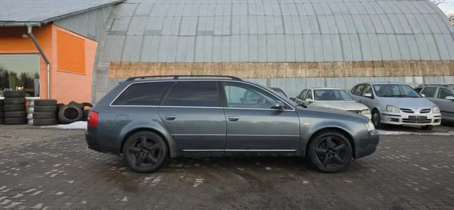 Pelēks Audi A6 2004 Valmiera, ar dzinēja tilpumu 2.50 L un nobraukumu 519 tūkst. km par 1650 €, foto 3 vietnē AUTOMOTO.COM.LV