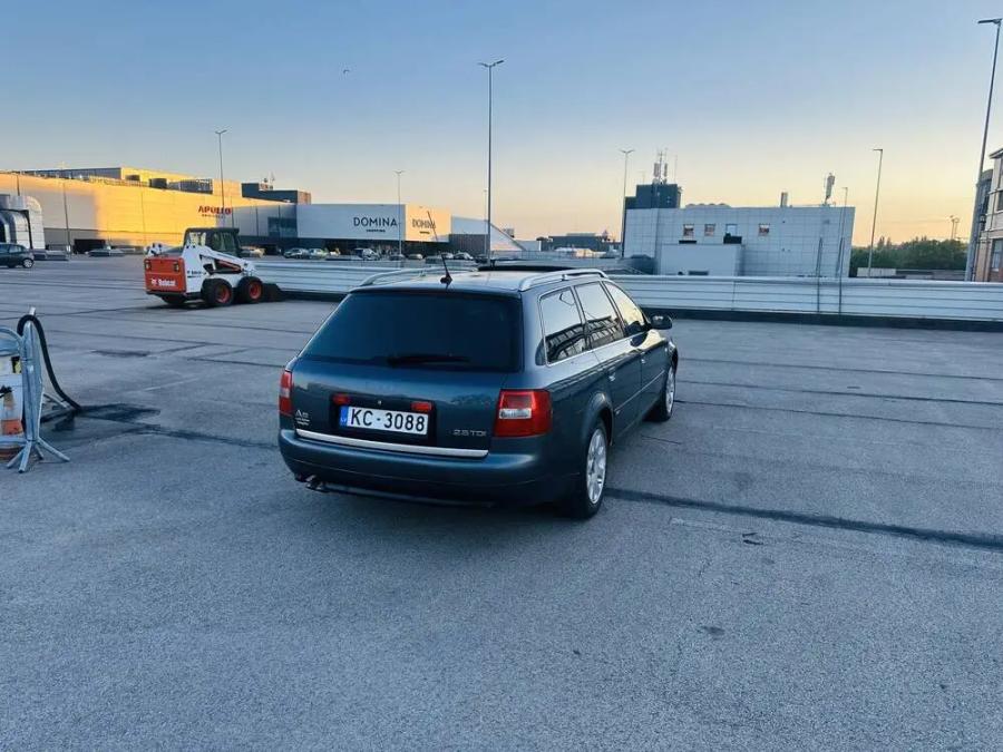 Grey Audi A6 2004 in Riga, with an engine capacity of 2.50 L and mileage of 491 thousand km for 1550 €, photo 8 on AUTOMOTO.COM.LV