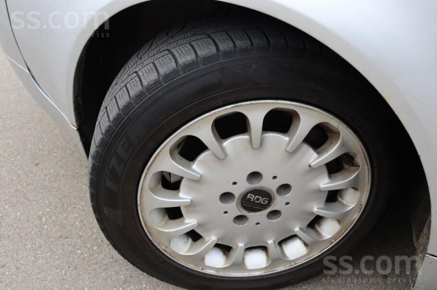 Pelēks Audi A6 2004 Rīga, ar dzinēja tilpumu 2.50 L un nobraukumu 353 tūkst. km par 1490 €, foto 15 vietnē AUTOMOTO.COM.LV