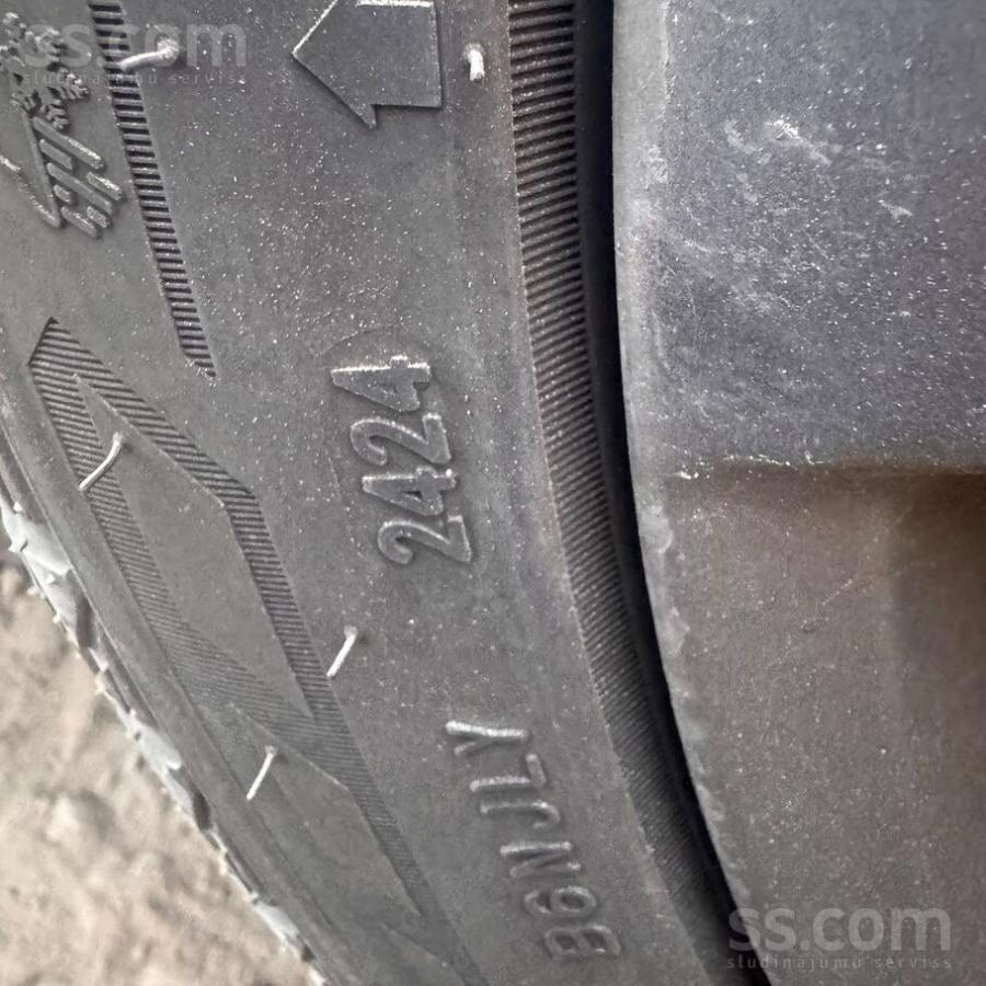 Grey Audi A6 2004 in Daugavpils, with an engine capacity of 2.40 L and mileage of 335 thousand km for 1350 €, photo 12 on AUTOMOTO.COM.LV