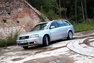 Pelēks Audi A6 2004 Alūksne, ar dzinēja tilpumu 2.50 L un nobraukumu 396 tūkst. km par 1600 €, foto 4 vietnē AUTOMOTO.COM.LV