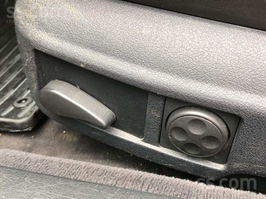 Pelēks Audi A6 2004 Talsi, ar dzinēja tilpumu 2.50 L un nobraukumu 390 tūkst. km par 2000 €, foto 11 vietnē AUTOMOTO.COM.LV
