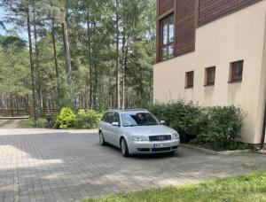 Grey Audi A6 2004 in Bauska, with an engine capacity of 2.50 L and mileage of 444 thousand km for 1198 €, photo  on AUTOMOTO.COM.LV
