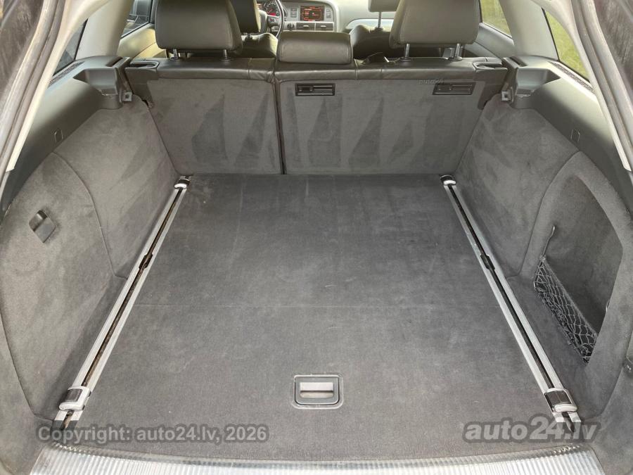 Pelēks Audi A6 2005 Tallina, ar dzinēja tilpumu 3.00 L un nobraukumu 444 tūkst. km par 3200 €, foto 13 vietnē AUTOMOTO.COM.LV