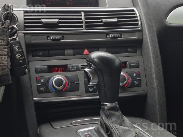 Pelēks Audi A6 2005 Rīga, ar dzinēja tilpumu 3.00 L un nobraukumu 370 tūkst. km par 2400 €, foto 8 vietnē AUTOMOTO.COM.LV