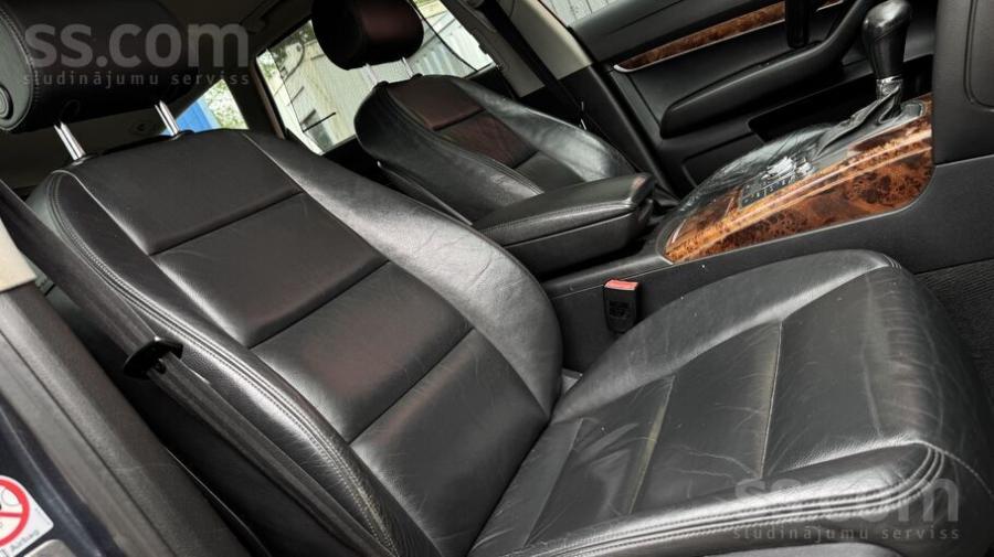 Grey Audi A6 2005 in Riga, with an engine capacity of 3.00 L and mileage of 387 thousand km for 2990 €, photo 12 on AUTOMOTO.COM.LV