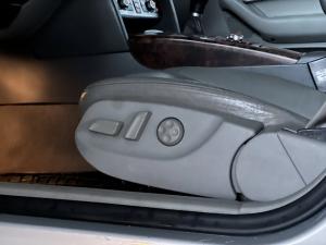 Pelēks Audi A6 2005 Rīga, ar dzinēja tilpumu 3.00 L un nobraukumu 362 tūkst. km par 3100 €, foto 11 vietnē AUTOMOTO.COM.LV