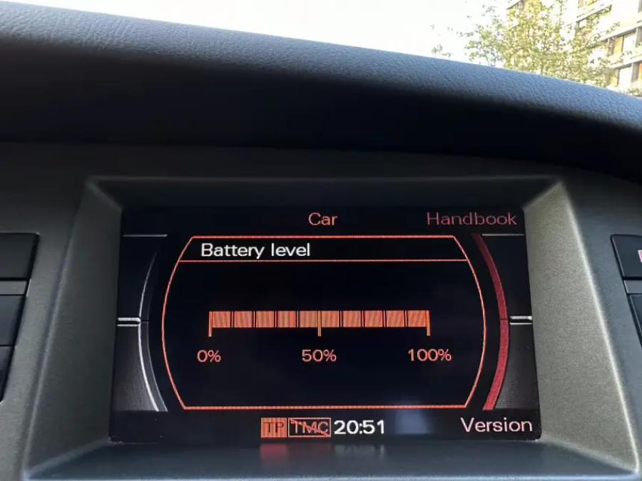 Grey Audi A6 2005 in Riga, with an engine capacity of 3.00 L and mileage of 290 thousand km for 3390 €, photo 25 on AUTOMOTO.COM.LV