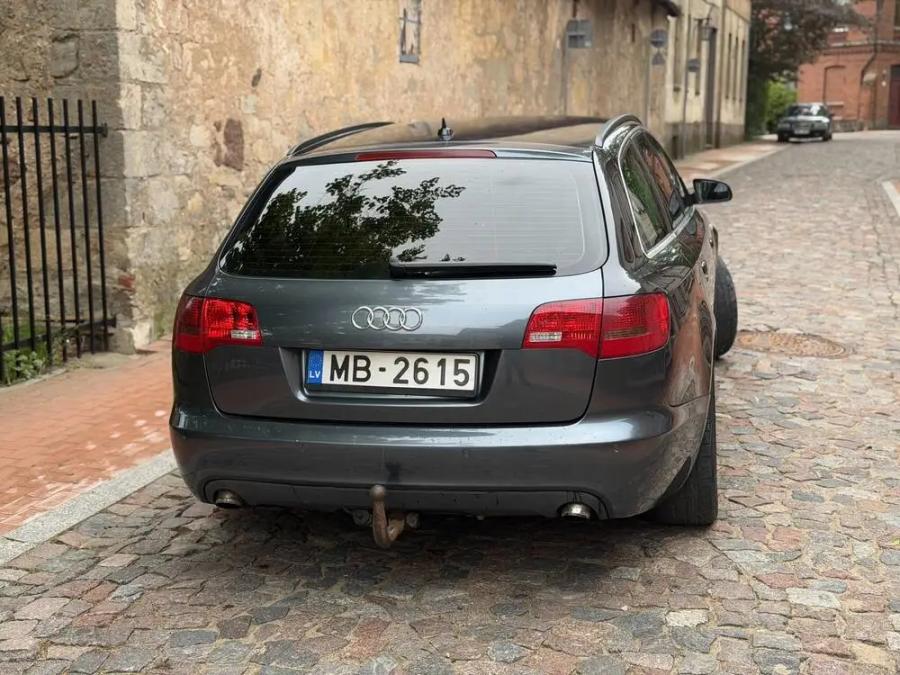 Grey Audi A6 2005 in Cesis, with an engine capacity of 3.00 L and mileage of 238 thousand km for 2990 €, photo 4 on AUTOMOTO.COM.LV