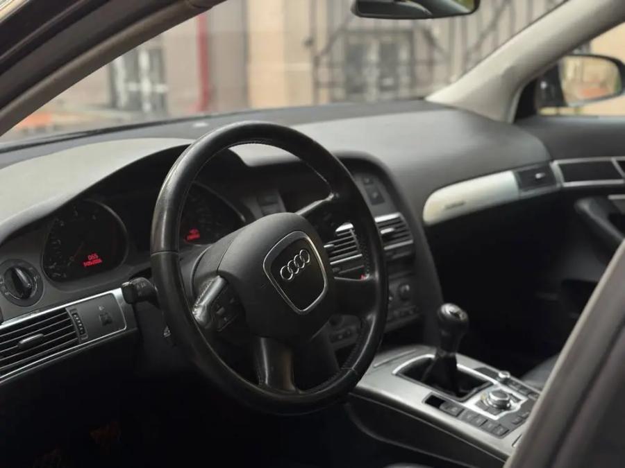 Grey Audi A6 2005 in Cesis, with an engine capacity of 3.00 L and mileage of 238 thousand km for 2990 €, photo 17 on AUTOMOTO.COM.LV