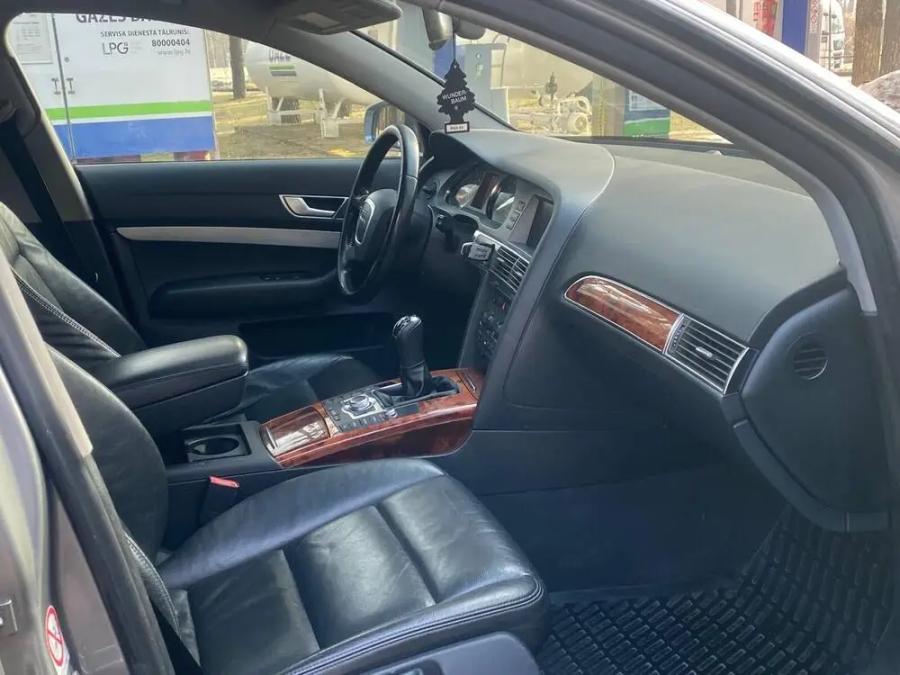 Grey Audi A6 2005 in Riga, with an engine capacity of 2.00 L and mileage of 316 thousand km for 3399 €, photo 15 on AUTOMOTO.COM.LV