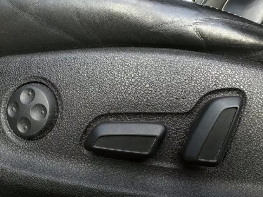 Pelēks Audi A6 2005 Rīga, ar dzinēja tilpumu 3.00 L un nobraukumu 332 tūkst. km par 3290 €, foto 18 vietnē AUTOMOTO.COM.LV