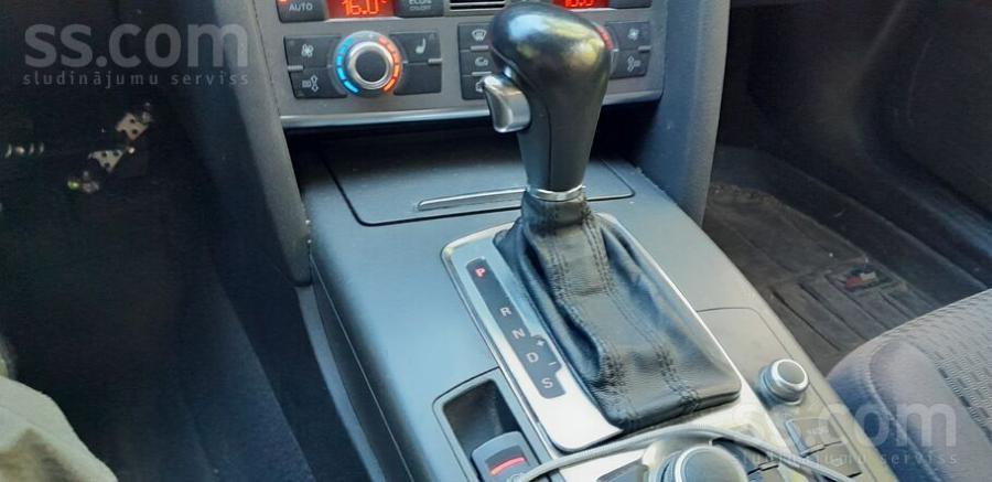 Grey Audi A6 2005 in Riga, with an engine capacity of 2.40 L and mileage of 233 thousand km for 4000 €, photo 6 on AUTOMOTO.COM.LV