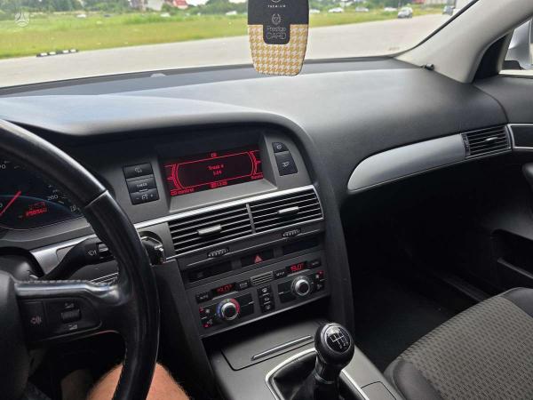 Pelēks Audi A6 2005 Šauļi, ar dzinēja tilpumu 2.00 L un nobraukumu 290 tūkst. km par 2550 €, foto 10 vietnē AUTOMOTO.COM.LV