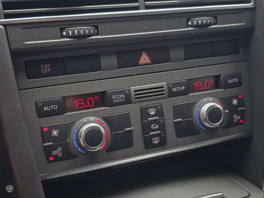 Серый Ауди А6 2005 в Шяуляй, объемом двигателя 2.00 л и пробегом 290 тыс. км за 2550 €, фото 12 на AUTOMOTO.COM.LV