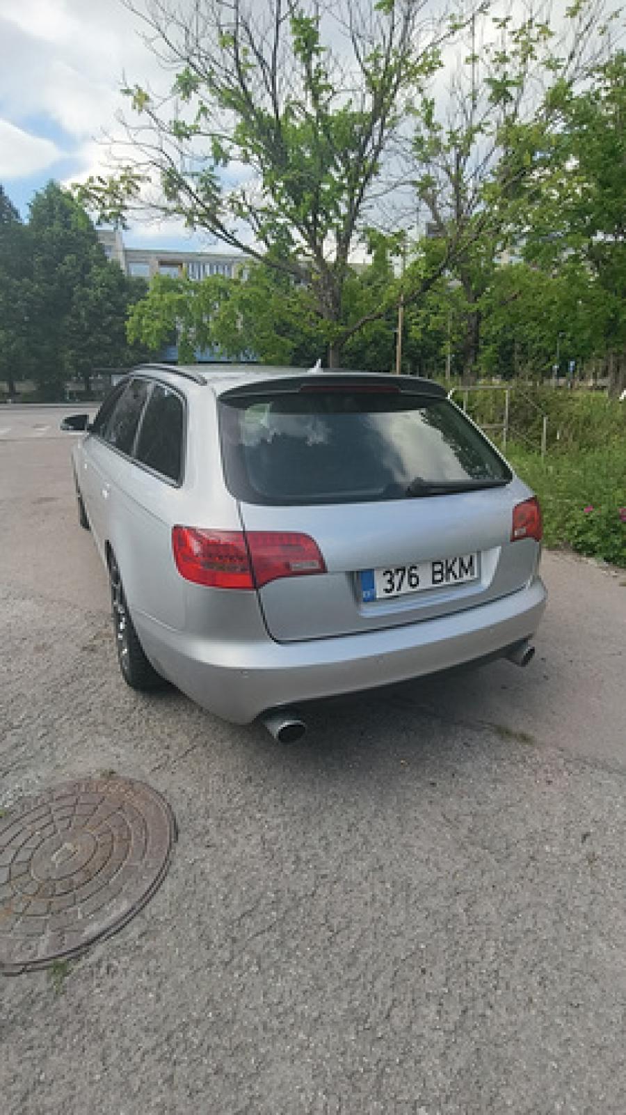 Pelēks Audi A6 2005 Tallina, ar dzinēja tilpumu 0.00 L un nobraukumu 318 tūkst. km par 2500 €, foto 5 vietnē AUTOMOTO.COM.LV