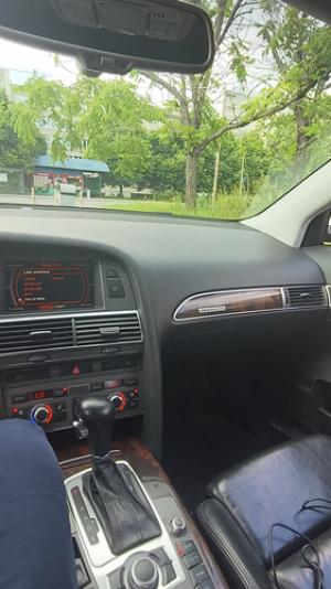 Pelēks Audi A6 2005 Tallina, ar dzinēja tilpumu 0.00 L un nobraukumu 318 tūkst. km par 2500 €, foto 8 vietnē AUTOMOTO.COM.LV