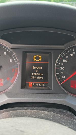 Pelēks Audi A6 2005 Tallina, ar dzinēja tilpumu 0.00 L un nobraukumu 318 tūkst. km par 2500 €, foto 10 vietnē AUTOMOTO.COM.LV