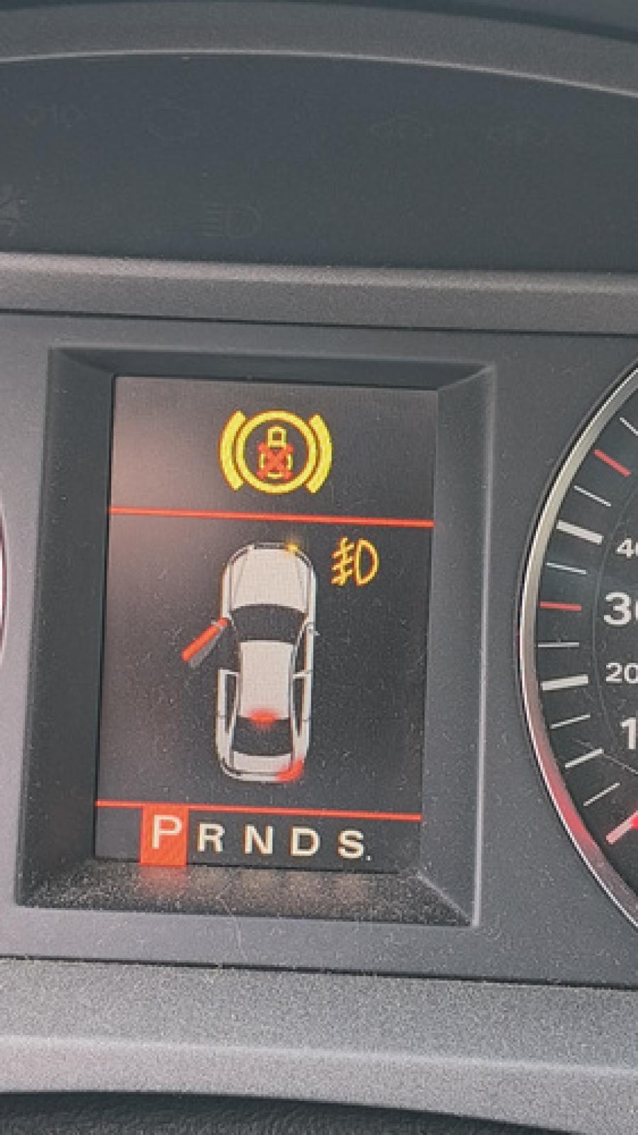 Pelēks Audi A6 2005 Tallina, ar dzinēja tilpumu 0.00 L un nobraukumu 318 tūkst. km par 2500 €, foto 11 vietnē AUTOMOTO.COM.LV
