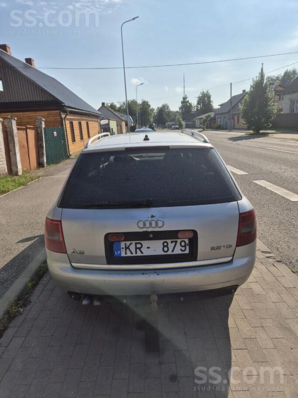 Pelēks Audi A6 2005 Daugavpils, ar dzinēja tilpumu 2.50 L un nobraukumu 379 tūkst. km par 1650 €, foto 5 vietnē AUTOMOTO.COM.LV