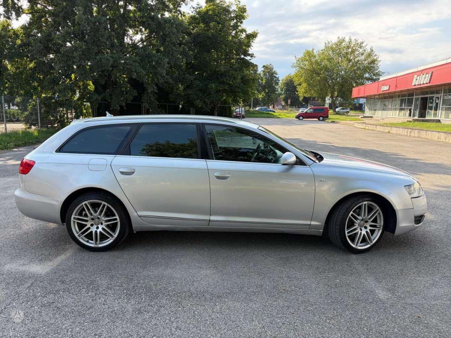 Pelēks Audi A6 2005 Alīta, ar dzinēja tilpumu 2.70 L un nobraukumu 430 tūkst. km par 3200 €, foto 9 vietnē AUTOMOTO.COM.LV