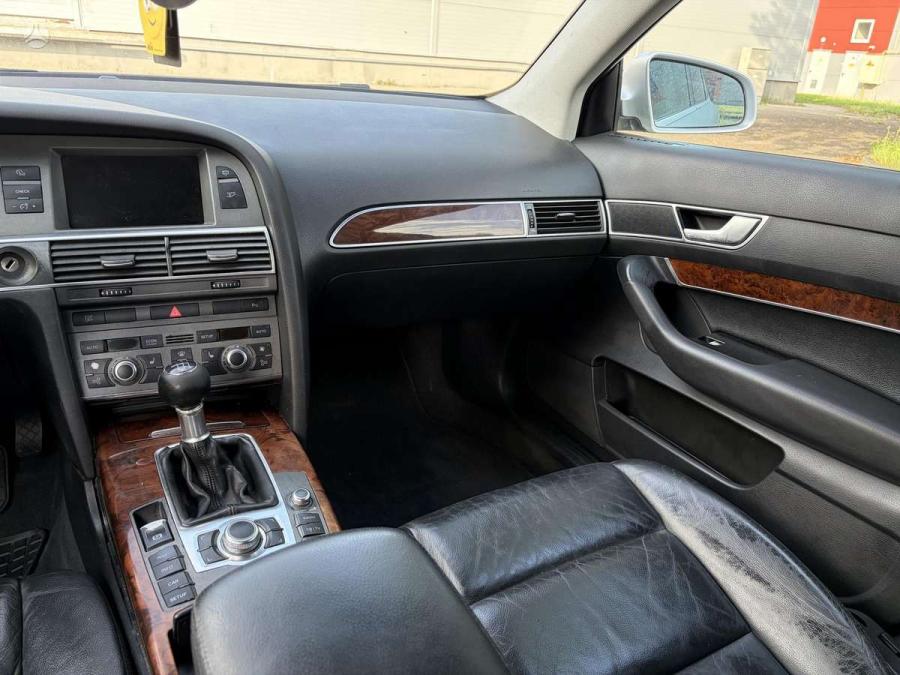 Pelēks Audi A6 2005 Alīta, ar dzinēja tilpumu 2.70 L un nobraukumu 430 tūkst. km par 3200 €, foto 16 vietnē AUTOMOTO.COM.LV