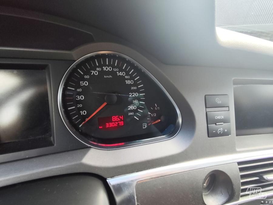 Серый Ауди А6 2005 в Утена, объемом двигателя 2.70 л и пробегом 330 тыс. км за 1600 €, фото 14 на AUTOMOTO.COM.LV