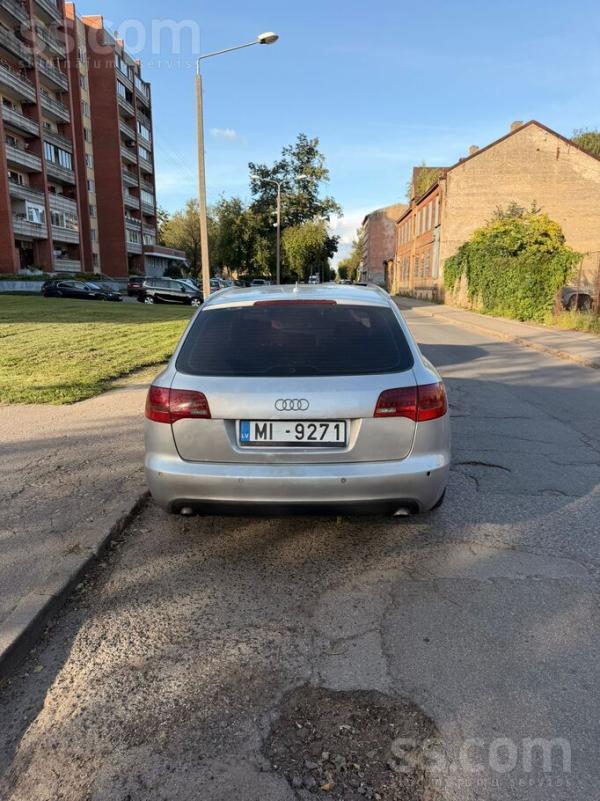 Audi A6 2005 in Riga on AUTOMOTO.COM.LV Grey Audi A6 2005 in Riga, with an engine capacity of 3.00 L and mileage of 431 thousand km for 3000 €, photo 6 on AUTOMOTO.COM.LV