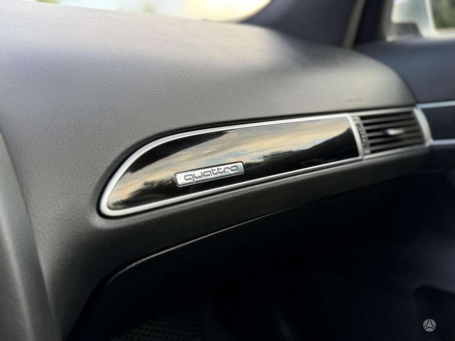 Pelēks Audi A6 2005 Viļņa, ar dzinēja tilpumu 3.00 L un nobraukumu 345 tūkst. km par 3400 €, foto 26 vietnē AUTOMOTO.COM.LV