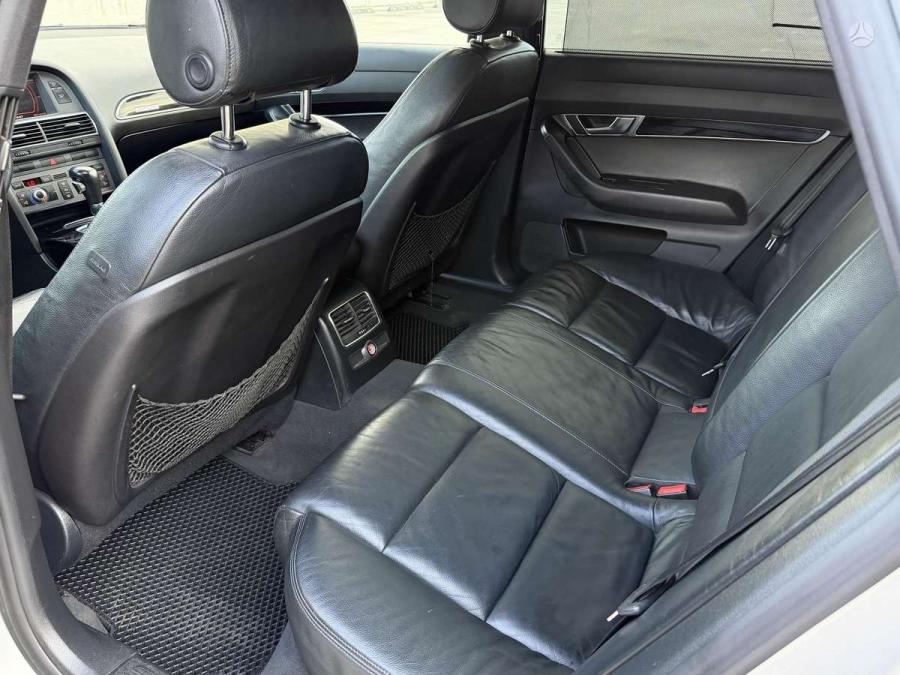 Pelēks Audi A6 2005 Viļņa, ar dzinēja tilpumu 3.00 L un nobraukumu 345 tūkst. km par 3400 €, foto 30 vietnē AUTOMOTO.COM.LV