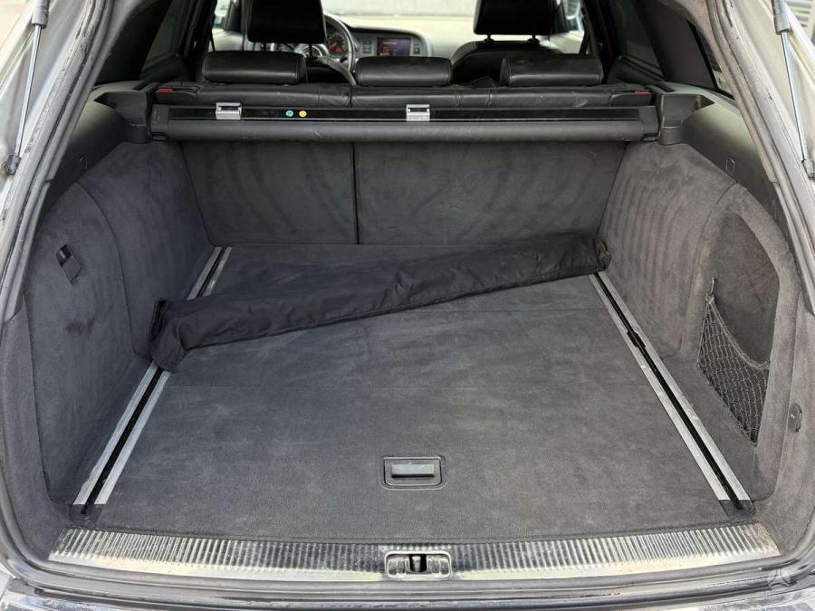Pelēks Audi A6 2005 Viļņa, ar dzinēja tilpumu 3.00 L un nobraukumu 345 tūkst. km par 3400 €, foto 34 vietnē AUTOMOTO.COM.LV