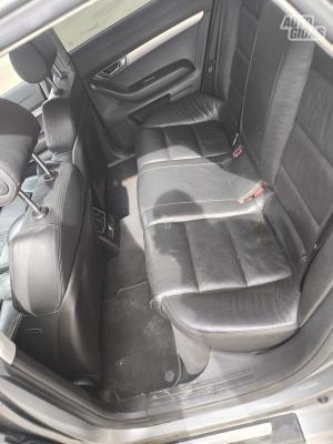 Pelēks Audi A6 2006 Akmenė, ar dzinēja tilpumu 3.00 L un nobraukumu 337 tūkst. km par 1800 €, foto 10 vietnē AUTOMOTO.COM.LV